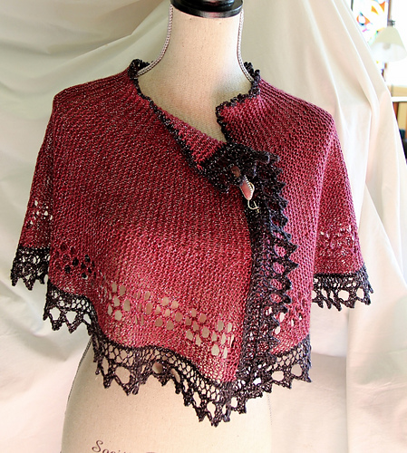 Ravelry: Merry Mantle pattern by Lynette Meek