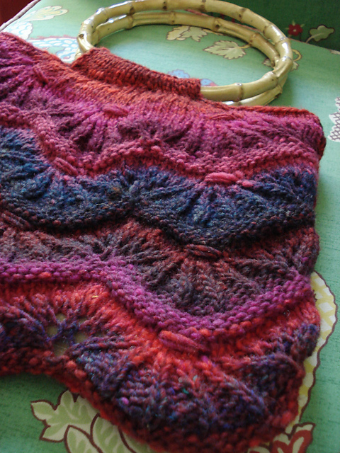 Ravelry: Counterpane Carpet Bag pattern by Carrie Brenner