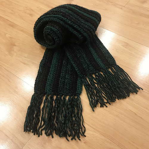 Ravelry: Joe’s Cozy Winter Scarf pattern by Leah Addis