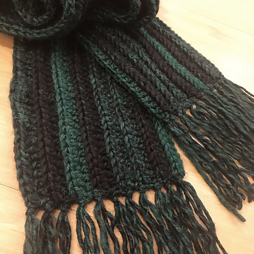 Ravelry: Joe’s Cozy Winter Scarf pattern by Leah Addis