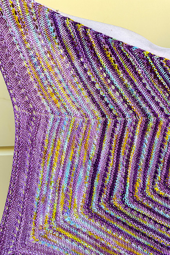Ravelry: ZigZag Swag Shawl pattern by Lena Skvagerson
