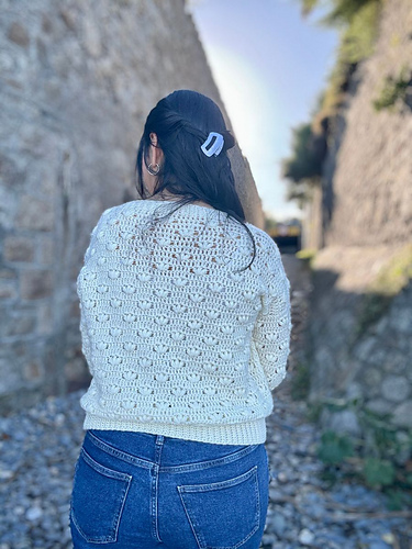 Ravelry: Blossom Cardigan pattern by Leonela Cevallos