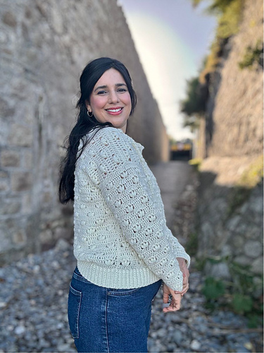 Ravelry: Blossom Cardigan pattern by Leonela Cevallos