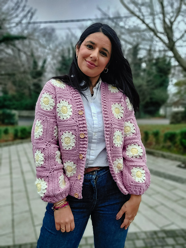 Ravelry: Daisy Dreams Cardigan pattern by Leonela Cevallos