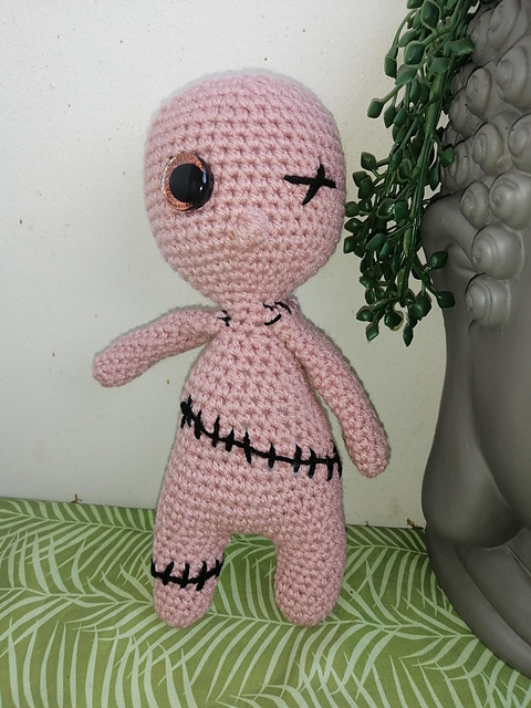 Ravelry: Poupée vaudou pattern by Stéphanie Paris