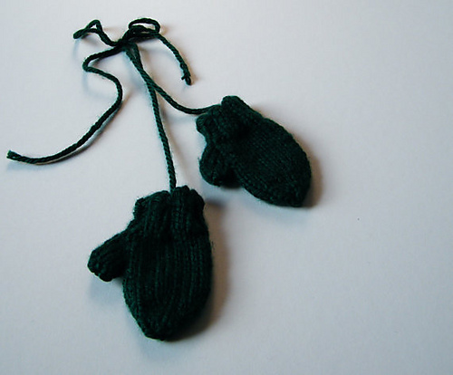 Ravelry: Mini Mittens pattern by Mindy Lewis