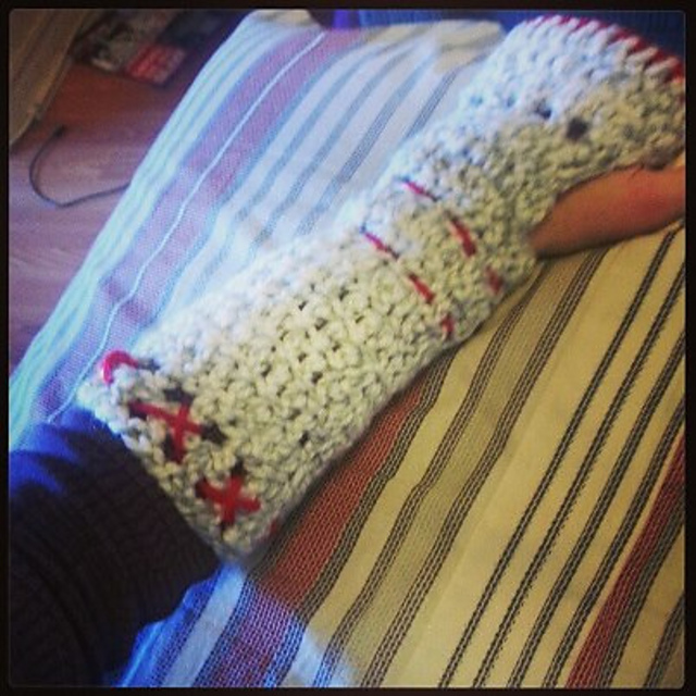 Ravelry: Sleevies - Arm Warmers pattern by Lexie Smith