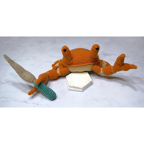 Ravelry: Stabby Crabby pattern by Alexis Tarwater