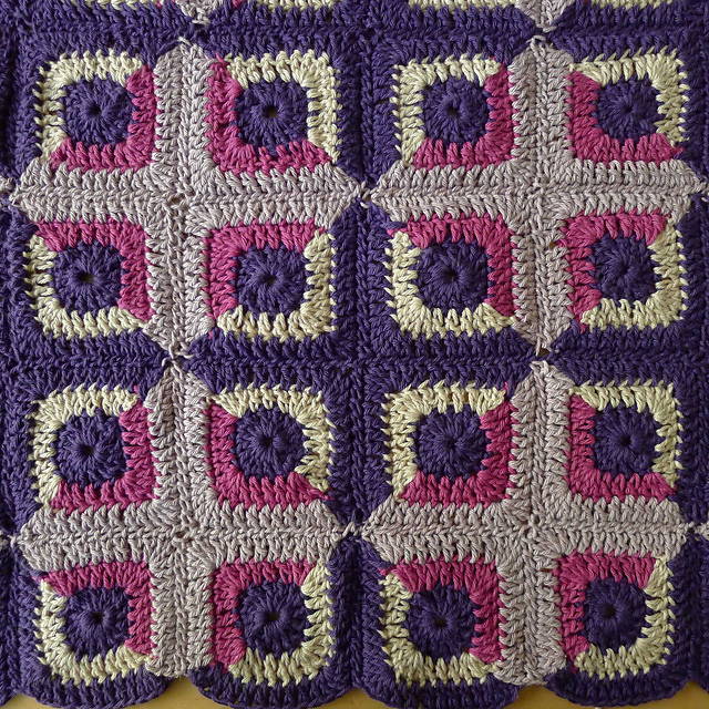 Ravelry: Log Cabin Square pattern by Lena Knudsen