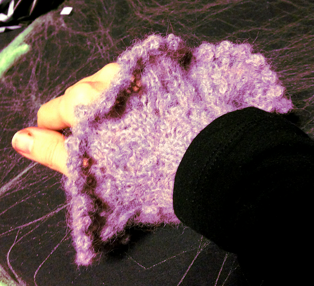 Ravelry: Lacy Cuffs I pattern by Dawn Swain