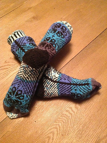 Ravelry: Firkløver Sokk/ 4 Leaf Clover Sock pattern by Lill C. Schei