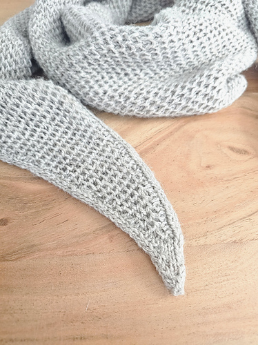Ravelry: Coral Cove Scarf pattern by Astrid Agustsson