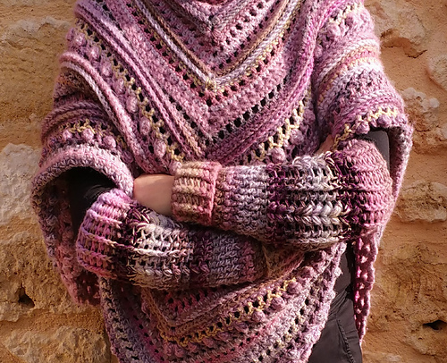 Ravelry: Snugly Poncho Arm Warmers pattern by Lilinette Crochet