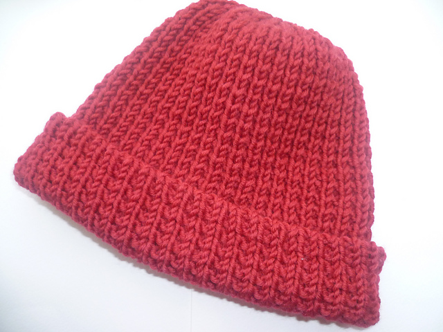 Ravelry: Chunky Ribbed Hat pattern by Caroline Ratcliffe