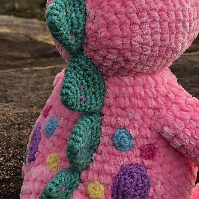 Ravelry: LindaDavie's 'Pickle' the Dinosaur, 'Pickled Pink' and 'Cousin ...