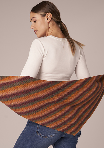 Ravelry: Curved Shawl pattern by Annika Andrea Wolke