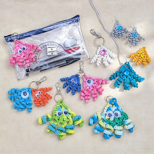 Ravelry: High 5 fidget friends pattern by Linda Woodthorpe