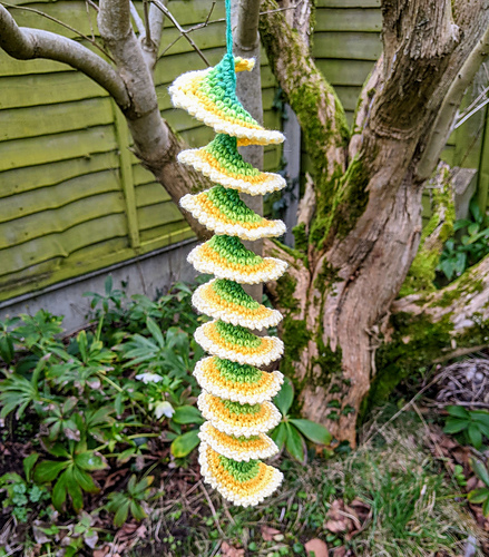 Ravelry: 3-2-1 Twirl! pattern by Linda Woodthorpe