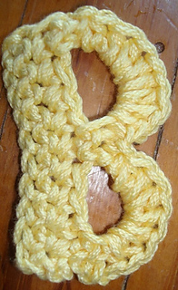 Ravelry: B - Letter pattern by Lisa Gentry