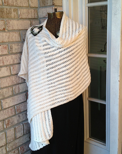 Ravelry: Simple Comfort Wrap pattern by Lisa Santoni Cromar