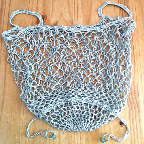 Ravelry: Vintage-style Pack-away Mesh Bag pattern by Little Conkers