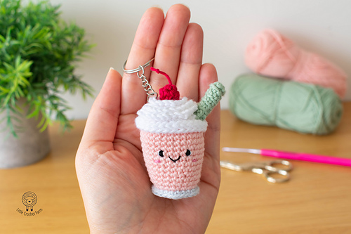 Ravelry: Milkshake Keychain pattern by Ana Carolina Figueiredo
