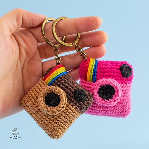 Ravelry: Instagram icon keychain pattern by Ana Carolina Figueiredo