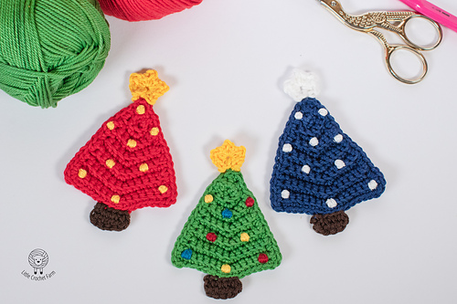 Ravelry: Christmas Tree applique pattern by Ana Carolina Figueiredo
