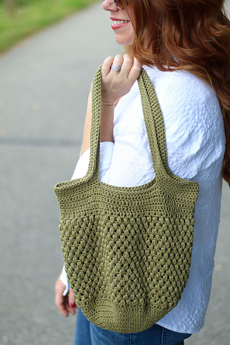 Ravelry: Bubble Tote Bag pattern by Little Red Knits