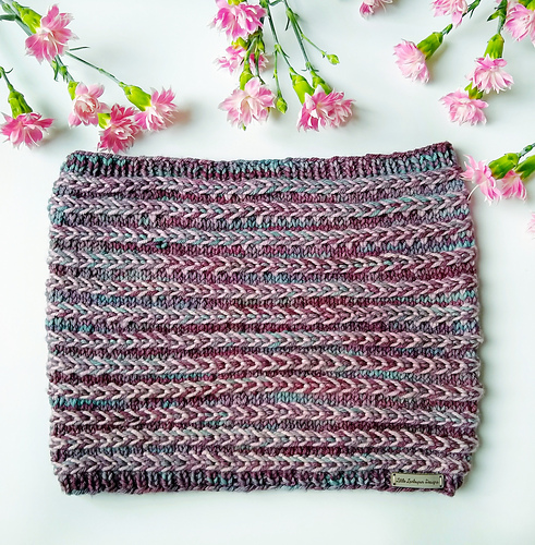 Ravelry: Mini Braids Cowl pattern by Anna Tucker / Little Larkspur Designs