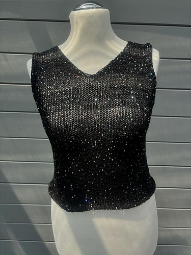 Ravelry: das Glitzer Top / the glitter top pattern by Lenka Pekarek
