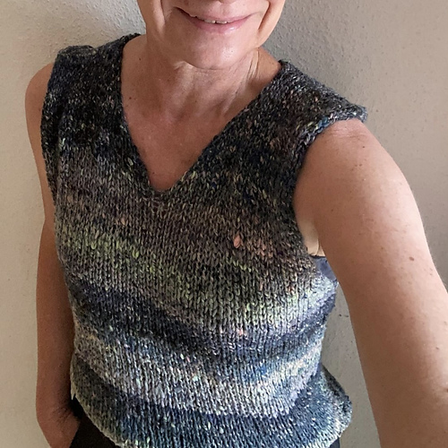 Ravelry: das Glitzer Top / the glitter top pattern by Lenka Pekarek