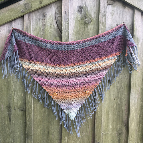 Ravelry: Farm Girl Shawl pattern by Liz Alvino