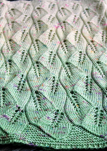 Ravelry: Cashie pattern by Liz Corke