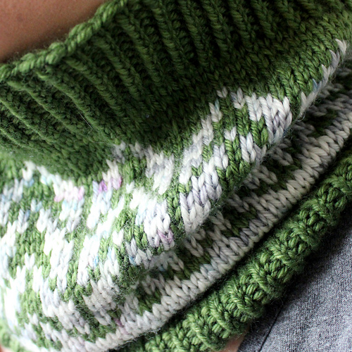 Ravelry: Flist Cowl pattern by Liz Corke