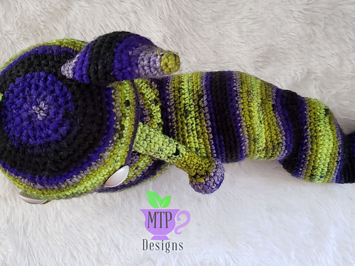 Ravelry: Tatzelwurm Cryptid pattern by Lizzie Livett-Buchanan