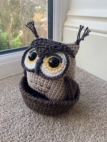 Ravelry: Owl with Hatching Owlet pattern by Laura Sutcliffe