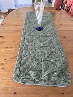 Ravelry: Llanita's Sand Ripples Table Runner