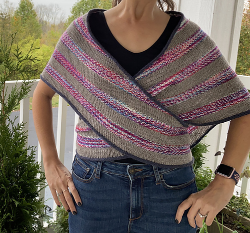 Ravelry: Linen Weave Triangle pattern by Susan Ashcroft
