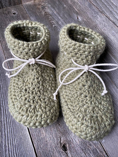 Ravelry: Sheepskin Slippers for Adult pattern by Christine Kitchen