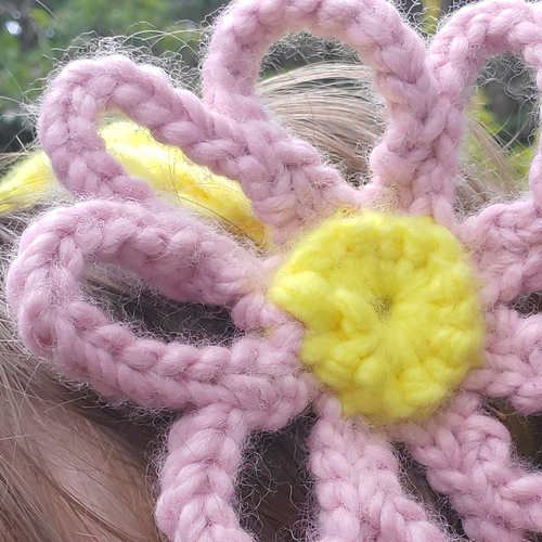Ravelry: Daisy Head Band pattern by Allyson S