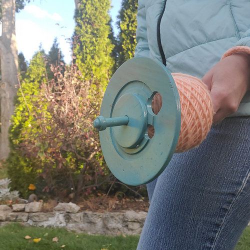 Ravelry: Portable Yarn Holder pattern by Allyson S