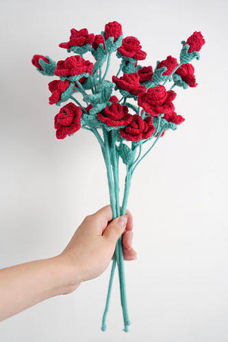 Ravelry: Crochet Barbie Rose Flower pattern by Loopara Crochet