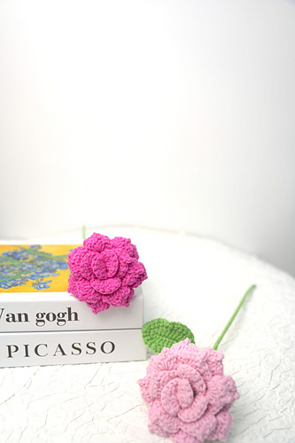 Ravelry: Crochet Hybrid Tea Rose Flower pattern by Loopara Crochet