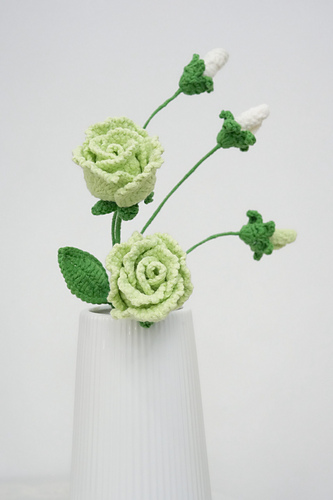 Ravelry: Crochet Lisianthus Flower pattern by Loopara Crochet