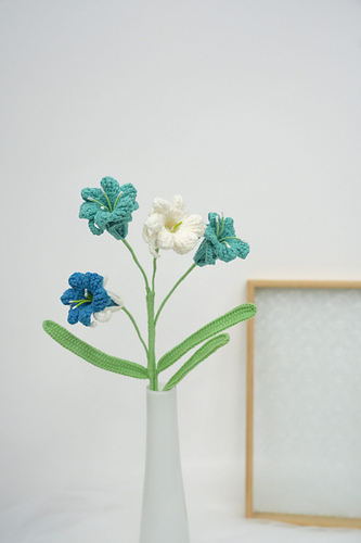 Ravelry: Crochet Daffodil Style II pattern by Loopara Crochet