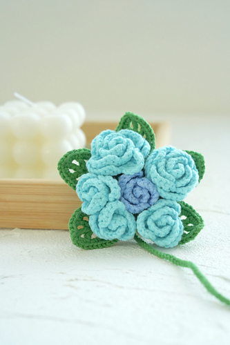 Ravelry: Crochet Multi-head Small Rose Applique pattern by Loopara Crochet