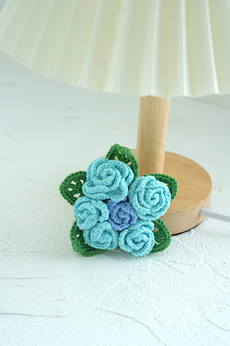 Ravelry: Crochet Multi-head Small Rose Applique pattern by Loopara Crochet