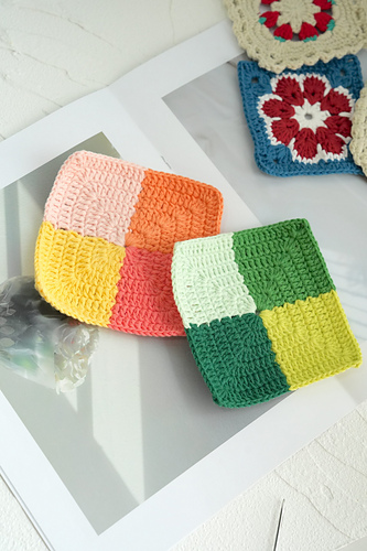 Ravelry: Crochet 4 Color Granny Square pattern by Loopara Crochet