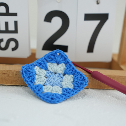 Ravelry: Crochet Small Granny Square pattern by Loopara Crochet